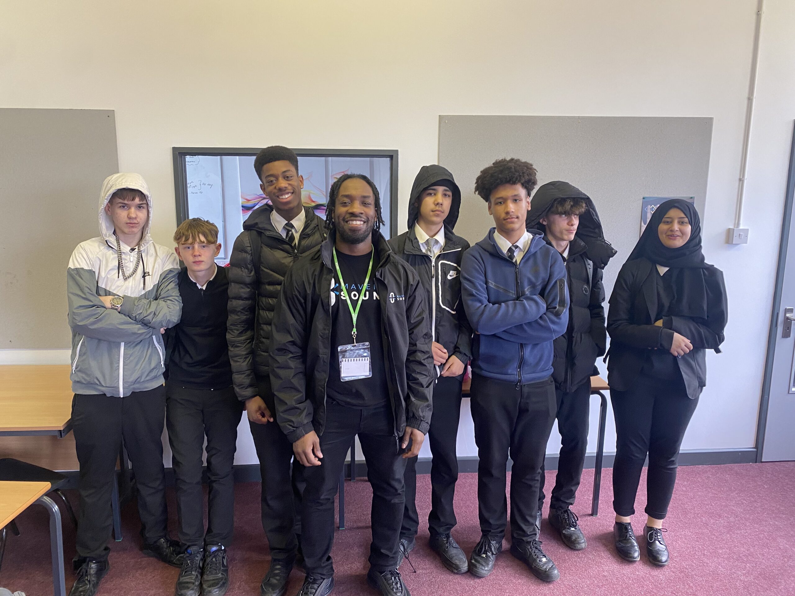 Mavericksounds – Breaking The Cycle Through Music